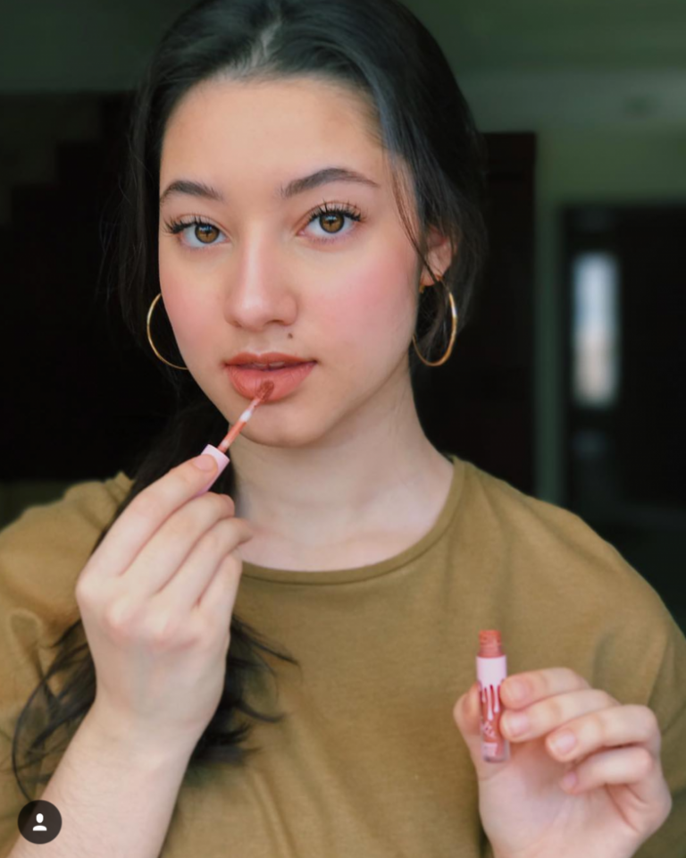 Kylie Jenner Malaysia, Nur Ameera Bakal Lancar LMK COSMETICS Tak Lama Lagi!