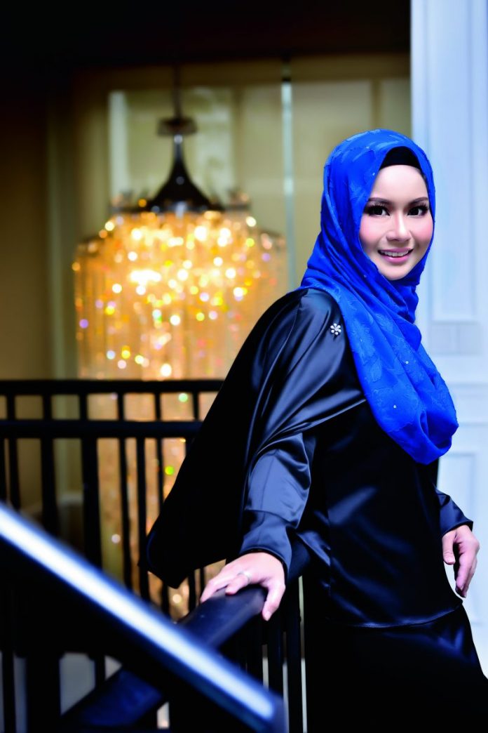 Diuji Dengan Kanser Mulut PUAN SRI DATO’ AZRENE ABDULLAH Giat Membantu ...