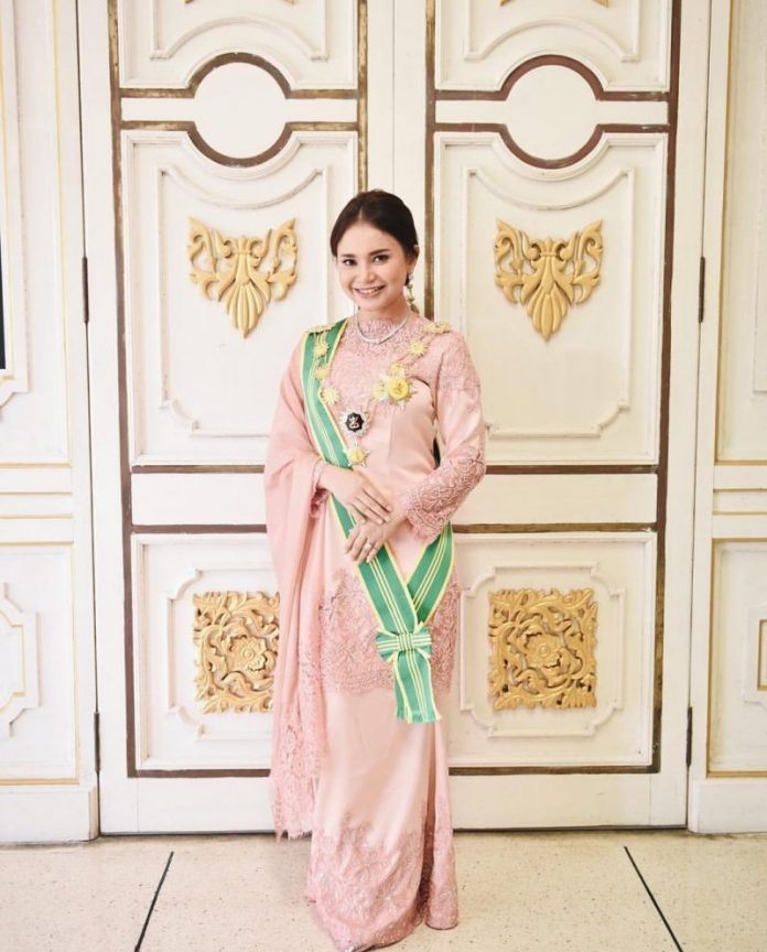 Tahniah! Pernah Terima Gelaran Datuk, Kini ROSSA Dianugerahkan Gelaran ...