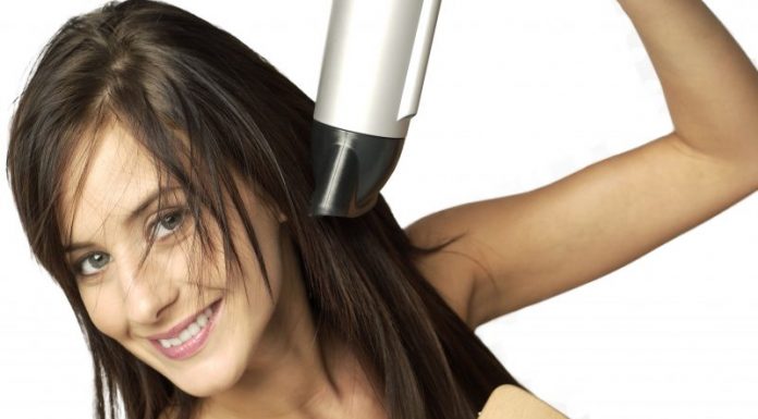 Anda Punca Kepada Rambut Rosak. Baca Untuk Tahu Sebabnya.