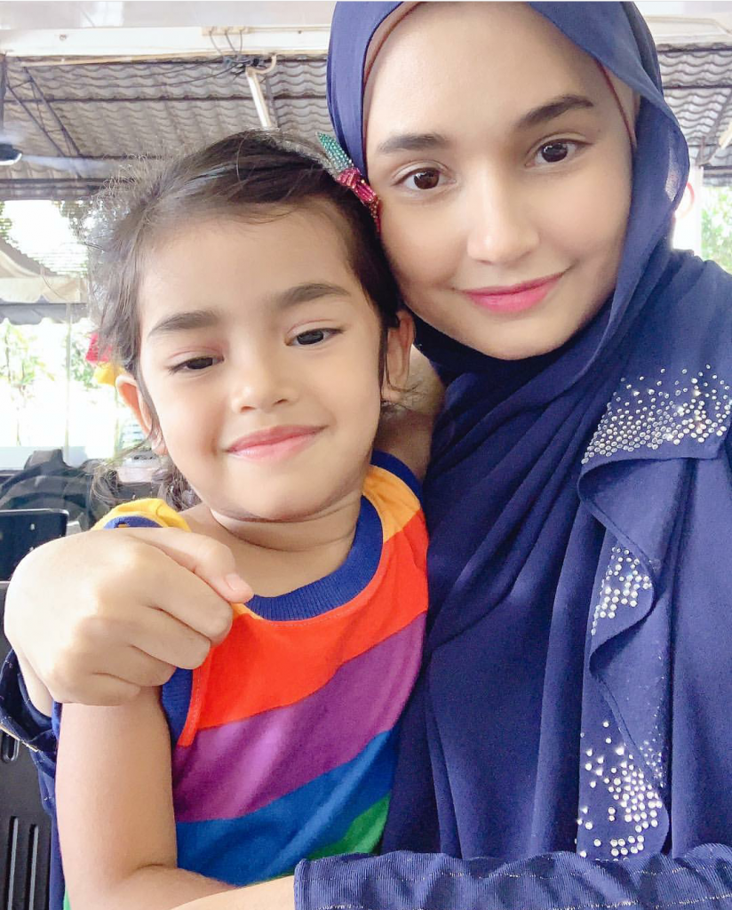 Wajah Terkini Pengasas Kecantikan DE’WAJAH, Datuk Junaidah Kitting ...