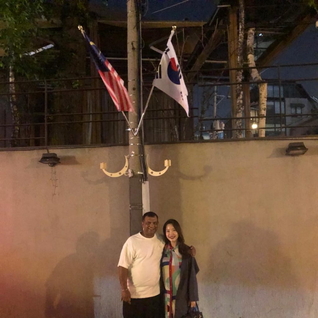 Hampir 2 Tahun Berkahwin, Suri Hati Tan Sri Tony Fernandes Buat Pemilik ...