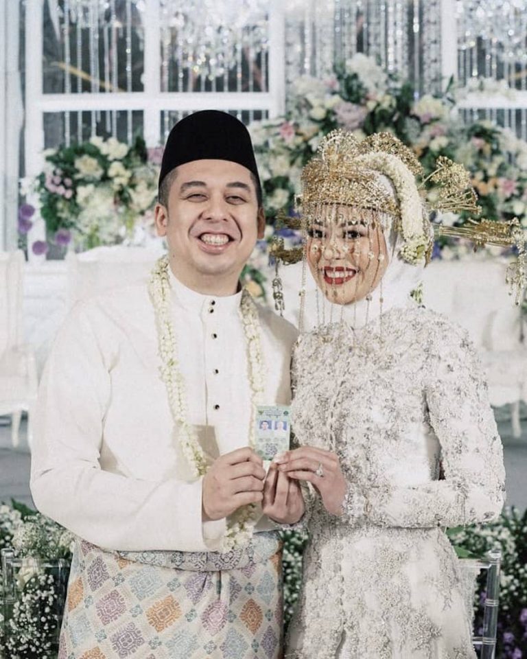 Menantu DS Najib Tun Razak, Fitri Aprinasari Utami Kelihatan Ceria Di ...