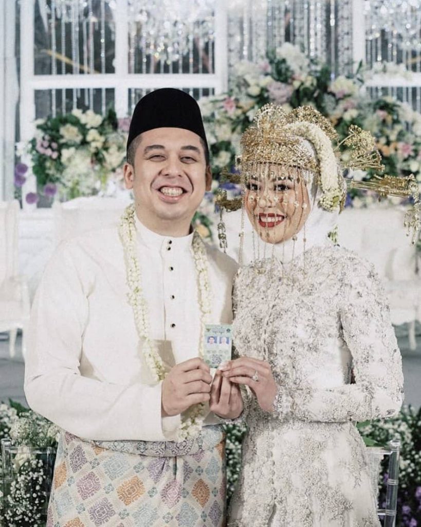 Menantu DS Najib Tun Razak, Fitri Aprinasari Utami Kelihatan Ceria Di ...