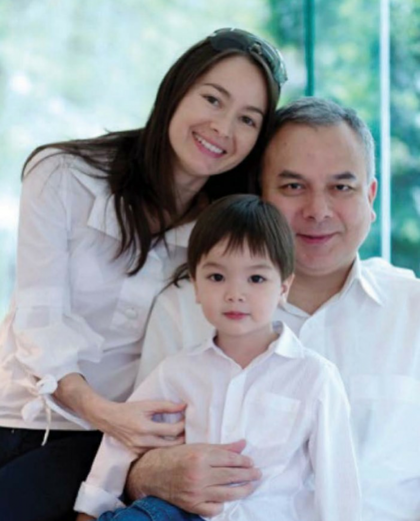 Lulusan Kejuruteraan Kimia, Wajah Cantik & Lembut TUANKU ZARA Di Usia ...