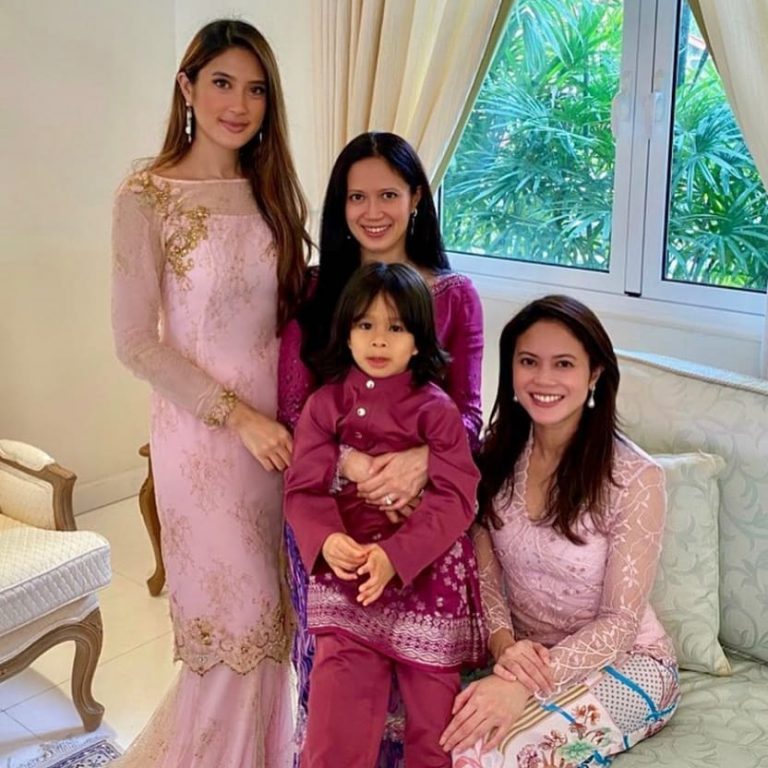 Usia 43 Tahun, Ibu Anak 4 & Kerabat Selangor, Cantiknya Isteri Menteri ...