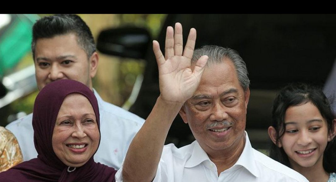 Cantiknya Isteri Menteri Kewangan! Anak 4 Tapi Maintain Muda, Rupanya ...