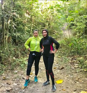 Zakiah Anas 'Belanja' Gambar Di Usia 54 Tahun, Maintain Cantik & Sopan ...