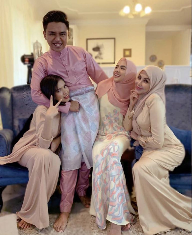 Wajah Anak Dara DATIN SRI NONISWARA Di Usia 22 Tahun. Ibu, Anak Sama ...