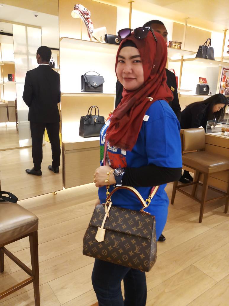 "Dulu Saya Hanya Pengawal Keselamatan" Usahawan Intan Diana Cerita ...