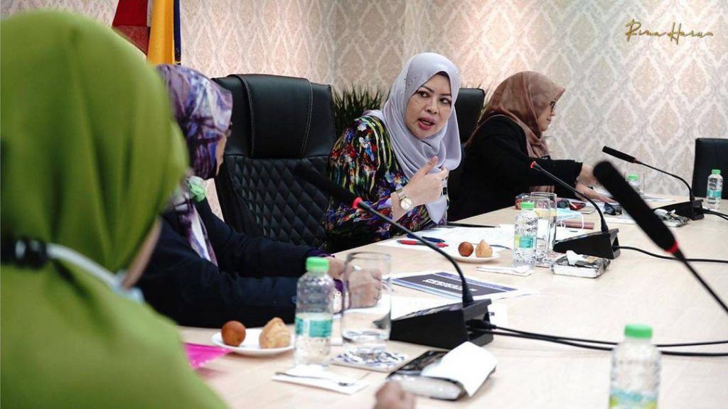 MIZZ NINA Kembali Bergelar Isteri. Pilih ESSAM MUHAMMAD Sebagai Suami ...