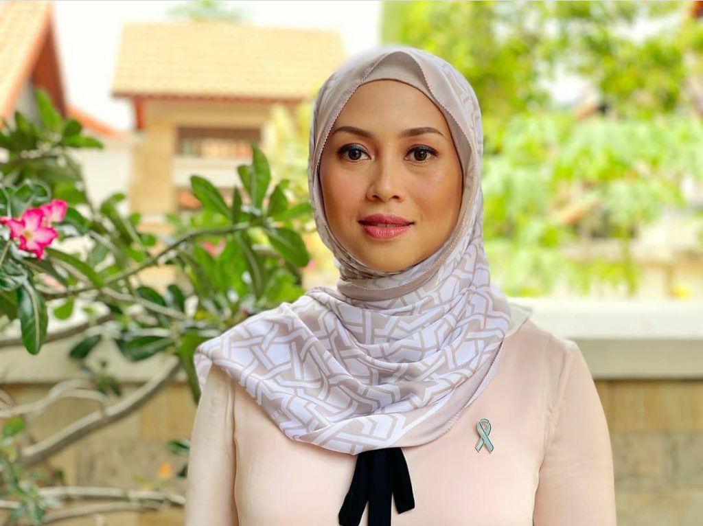 Tengah Hamil 7 Bulan, AZRINAZ Kejutkan Peminat Dengan Foto Berbadan Dua ...