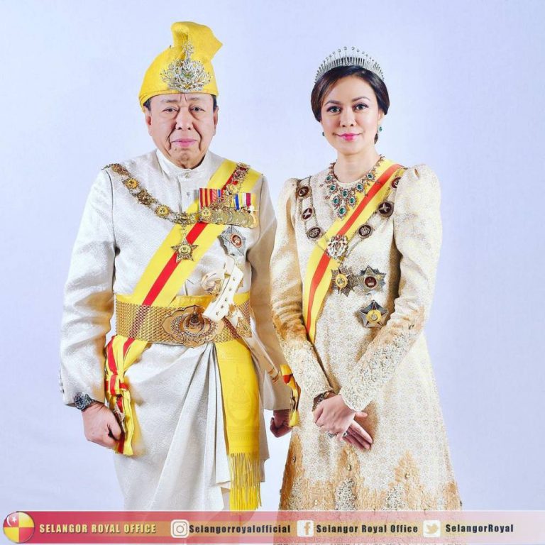 Tampil Menawan Dengan 3 Tiara, Tengku Permaisuri Norashikin Anggun Menggayakan Mahkota Nenda ...