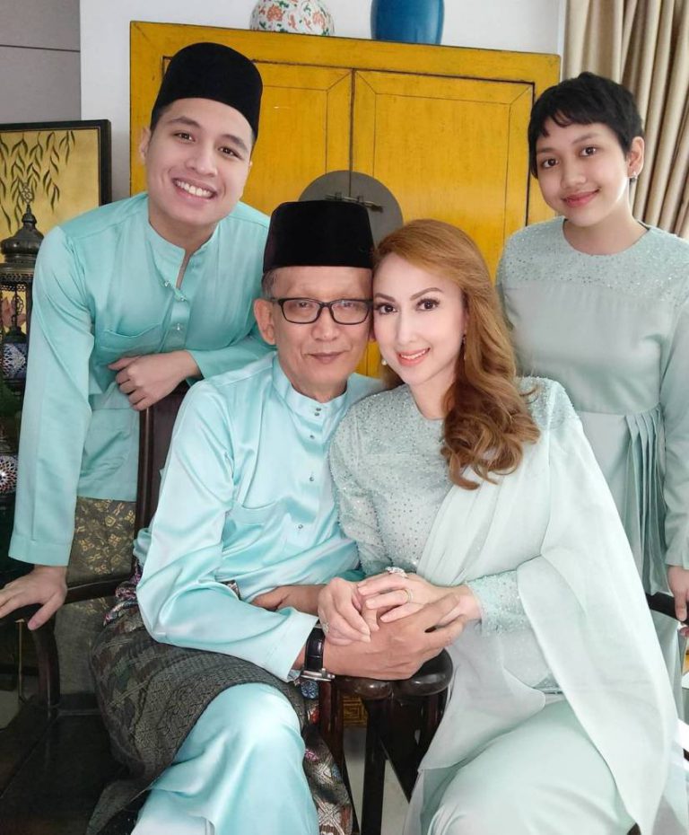 Ibu Anak 3 & Ada Bisnes, Datin Seri Maria Farida Kekal Cantik Usia 52