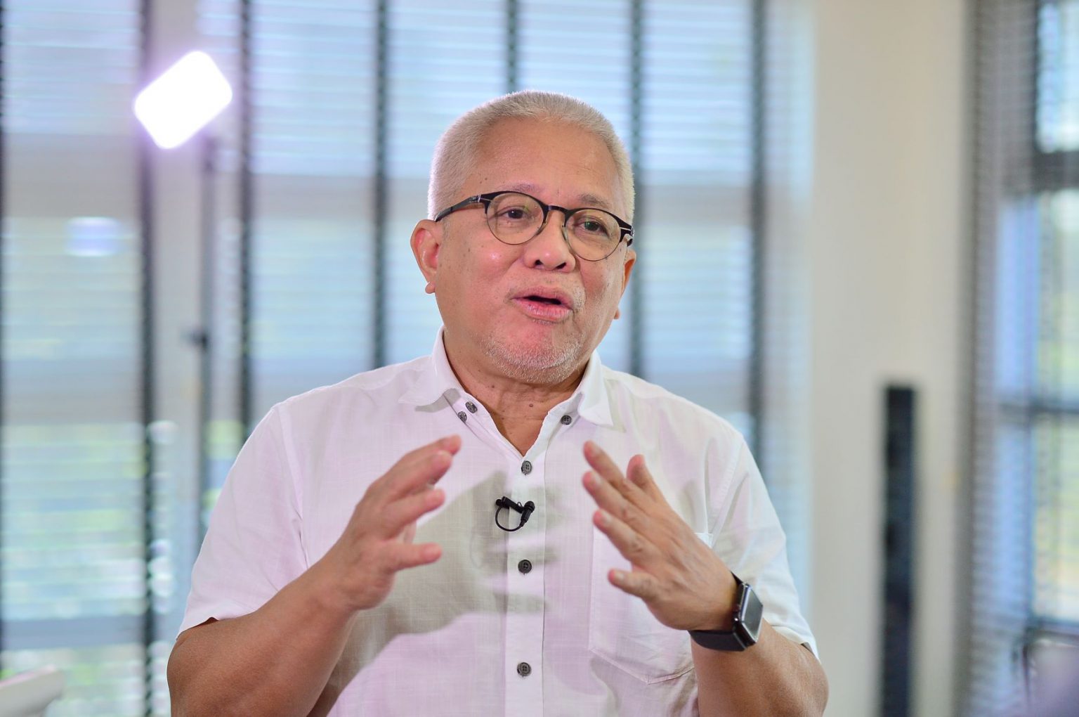 Kenali Yin Shao Loong, Lelaki Yang Bertakhta Di Hati YB Nurul Izzah - Nona