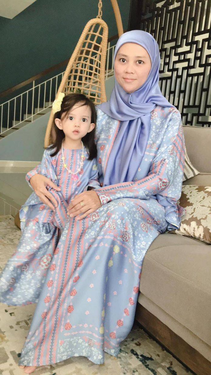 “He Did It On His Own Without His Father Being There..” Ibu DATUK WAN ...