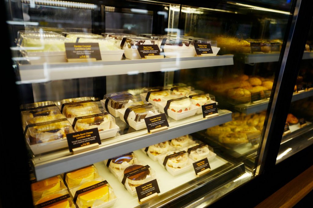 Tak Perlu Ke Korea, Kedai Serbaneka Popular emart24 Kini Di Malaysia!