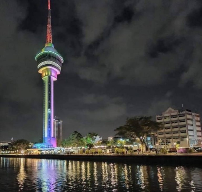 MENARA KUANTAN 188 Ikonik Tertinggi Di Pantai Timur & Kedua Tertinggi ...