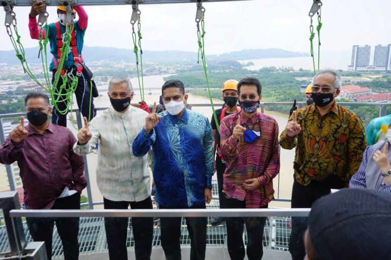 MENARA KUANTAN 188 Ikonik Tertinggi Di Pantai Timur & Kedua Tertinggi ...