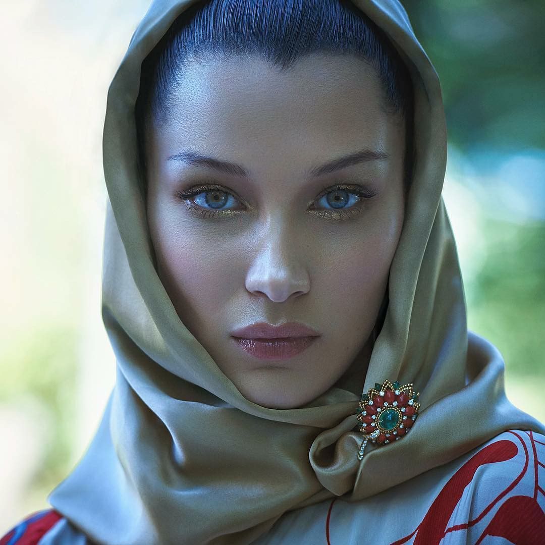"Hijab Adalah Hak Wanita Islam!" Bella Hadid Pertahankan Maruah Saudara ...