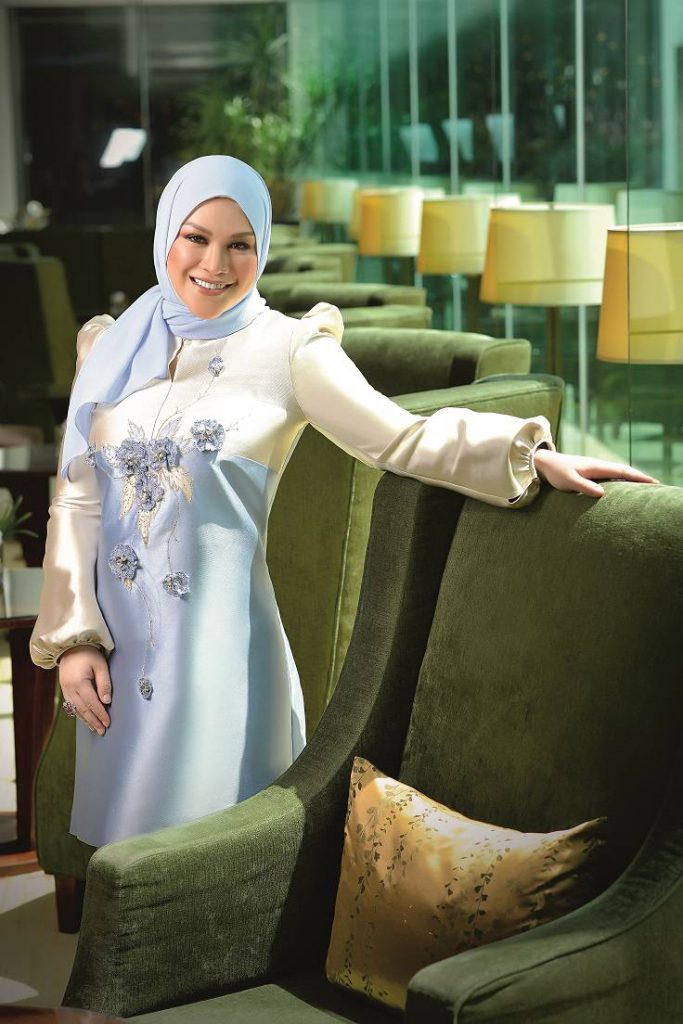 15 Tahun Kahwin, Naz Rahman Bahagia Di Sisi Shahnee & Ceria Walau Diuji ...