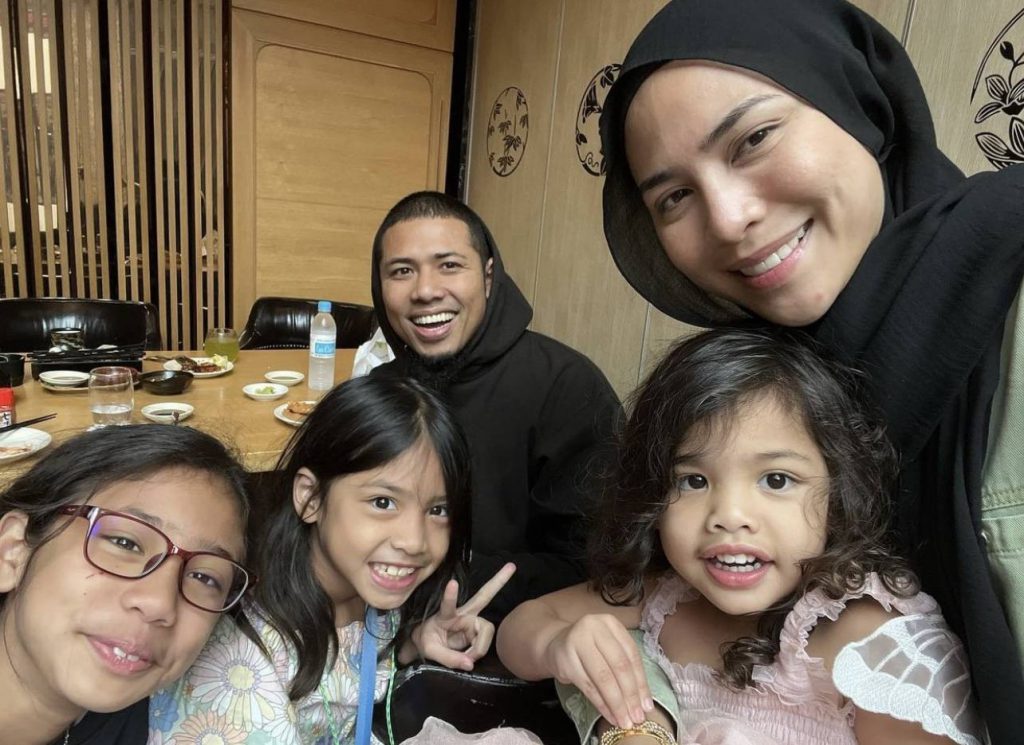 Persis 'Azura', Peminat Puji Anak Gadis Ogy Ahmad Daud Ini Mirip Kecantikannya Zaman Muda! - Nona