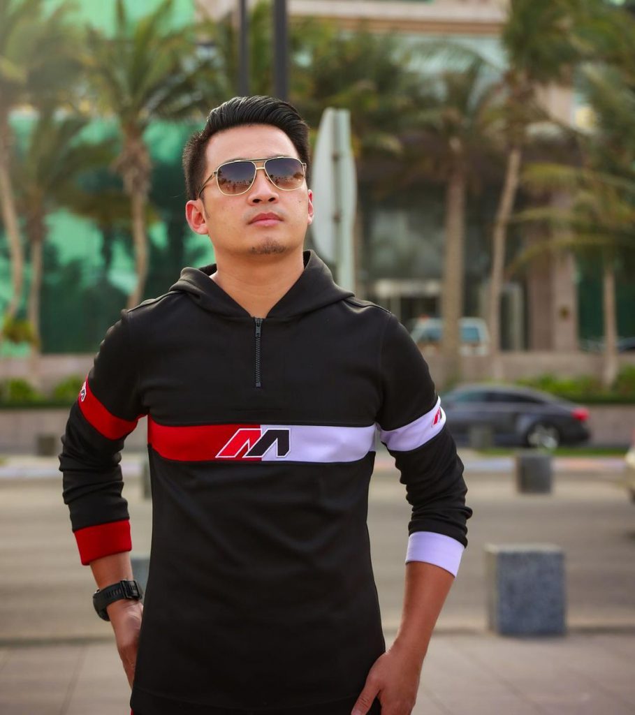 “Sweetnya!!” DATUK NAZRI KHAN Dan Isteri Berkongsi Foto Ketika ...