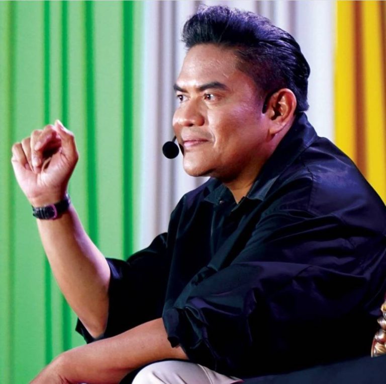 Penerima NONA Men's Business Mentor Award, Datuk Wira Dr Azizan Osman ...