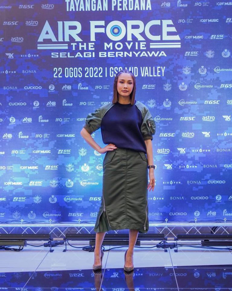 Penampilan Lara Alana Ke Majlis Pratonton AIR FORCE The Movie; Selagi ...