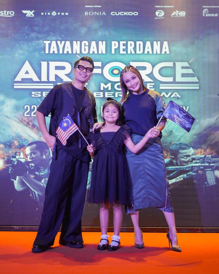 Penampilan Lara Alana Ke Majlis Pratonton AIR FORCE The Movie; Selagi ...