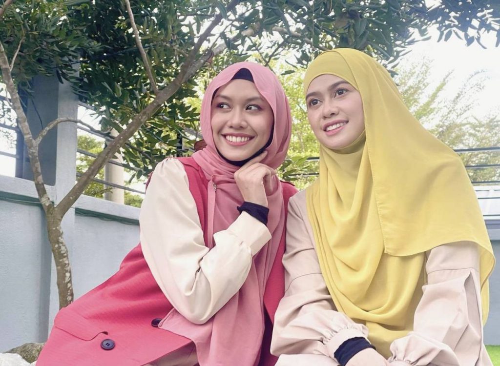 Adik DATIN SERI HELIZA HELMI Terima Ijazah & Bergelar Hajah Di Usia 25 Tahun