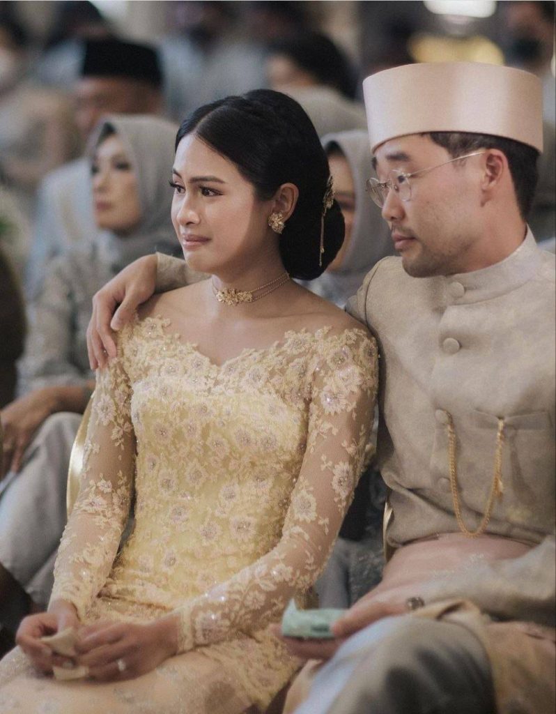 Adik Kesayangan Bergelar Isteri Penampilan Anggun Maudy Ayunda Curi