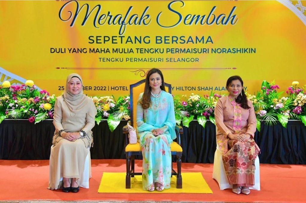 Tengku Permaisuri Selangor Berkenan Lancar Buku Masakan PERKEP