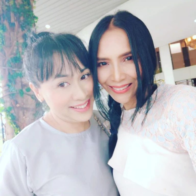 Ceburi Bisnes Makanan, Donut Air Tangan AIDA ARIS Diserbu Peminat ...