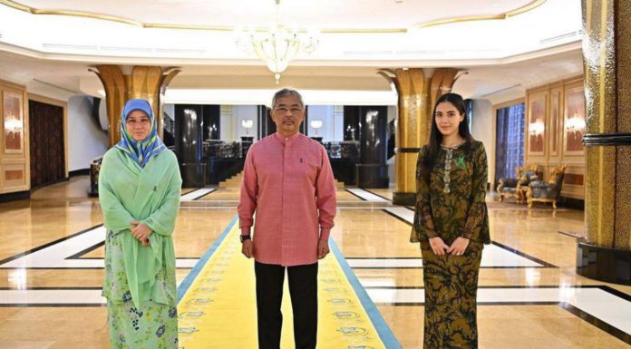 Cantik & Jiwa Penyayang, YAM TENGKU PUTERI IMAN AFZAN Sambut Hari ...