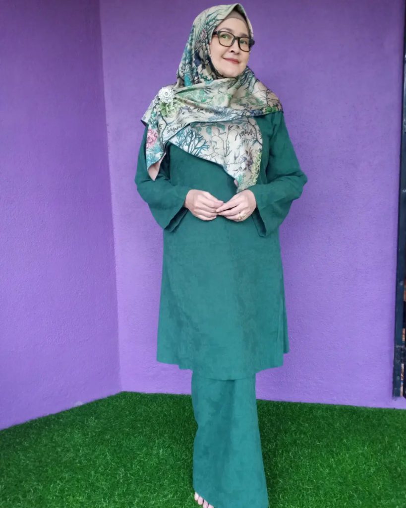 Usia 54 Tetap Cantik Menawan, Raja Ema Akui Bahagia Hidup Solo Dengan ...