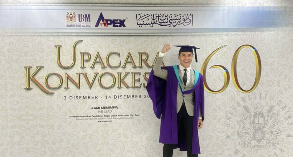 Ibu Anggun Usia 56 & Penjawat Awam Berdedikasi, Dato' Sri Suriani Ahmad ...