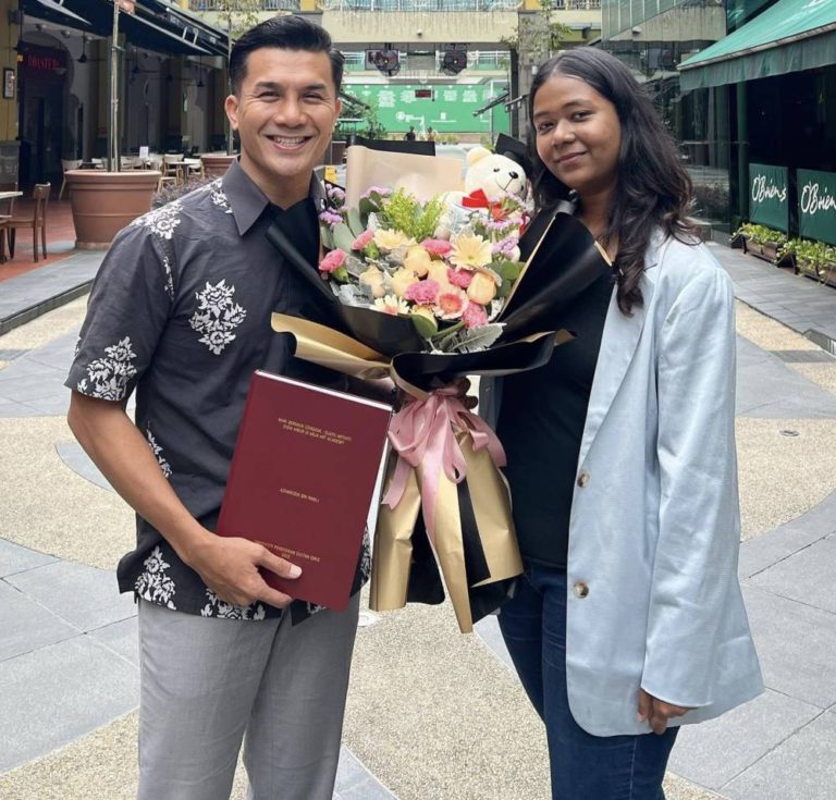 Ibu Anggun Usia 56 & Penjawat Awam Berdedikasi, Dato' Sri Suriani Ahmad ...