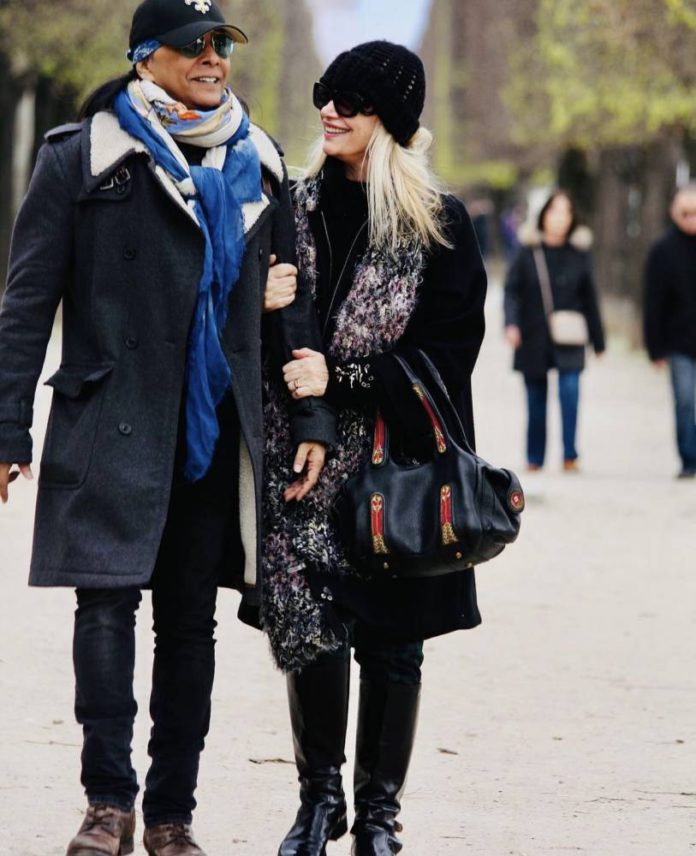 DATUK SHAKE Bahagia Bersama Datin Melina & Empat Anak, Umur 70 Tahun ...