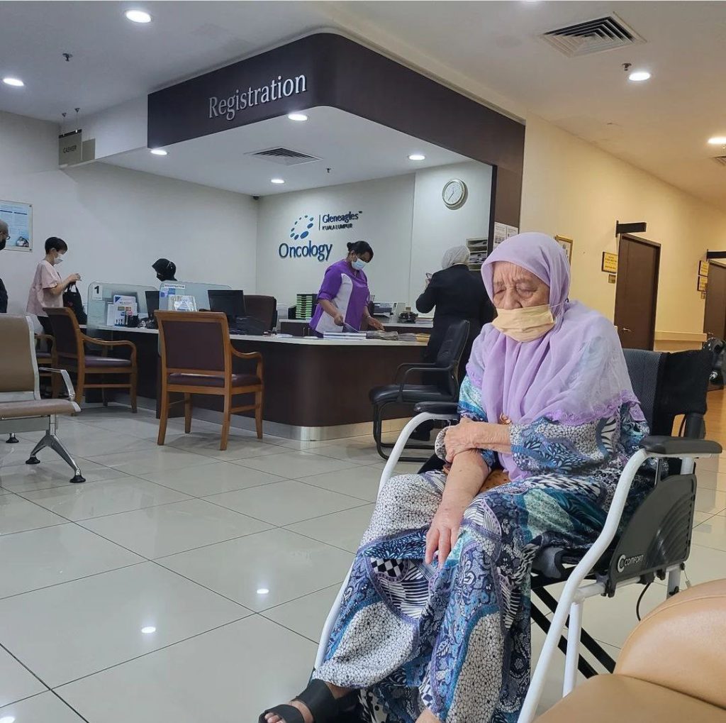 "Cik Ani Sudah Tak Mampu Urus Diri. Sampai Akhirnya Dia Tak Kenal Kami ...