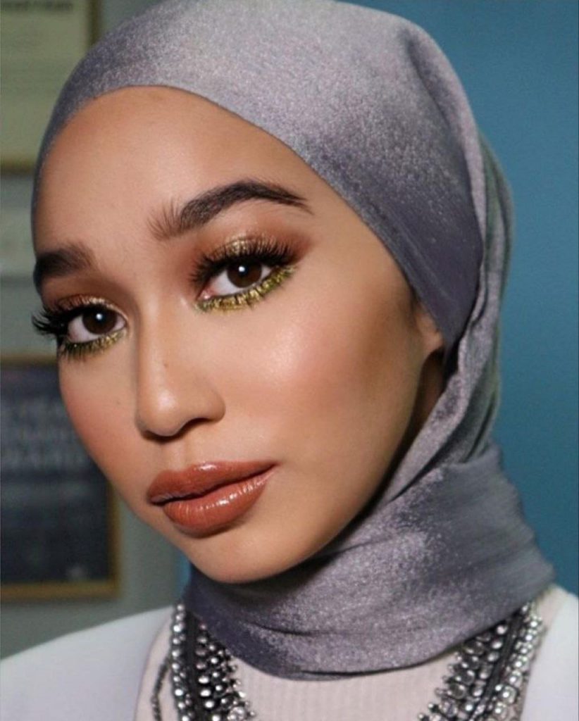 Ibu Anggun Usia 56 & Penjawat Awam Berdedikasi, Dato' Sri Suriani Ahmad ...