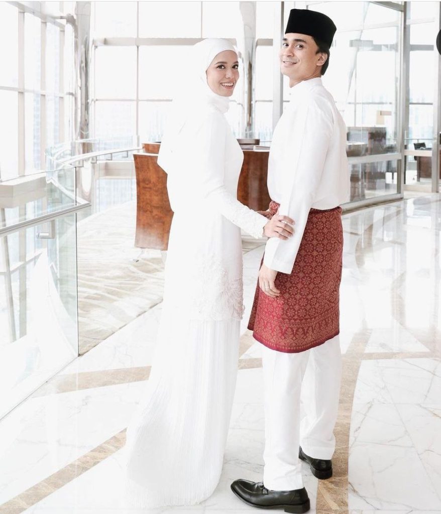 Majlis Pernikahan Secara Tertutup Di Hotel, JULIA FARHANA & DR CHE ...