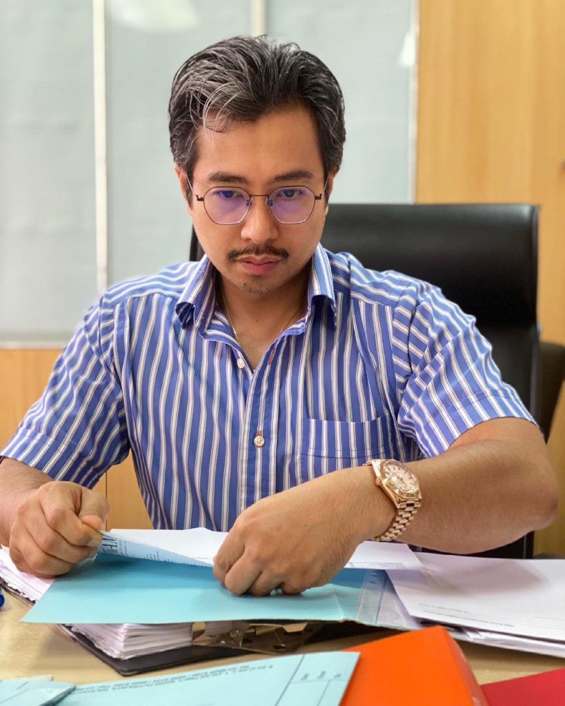 “He Did It On His Own Without His Father Being There..” Ibu DATUK WAN ...