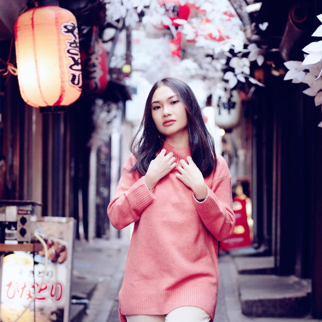 Tinggalkan Profesion Di KKM Demi Bisnes Kosmetik, MISS ADIBAH Kini ...