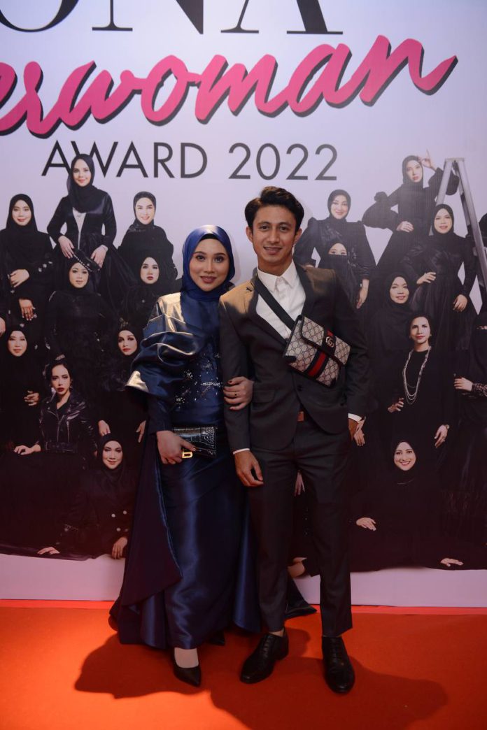 Gaya Tetamu Di Atas Red Carpet Nona Superwoman Award 2022, Yang Mana ...