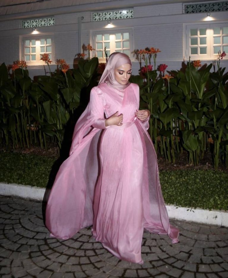 Meniti Usia 60, Susan Lankester Anak Seni Bukan Melayu Berjaya Tanah ...