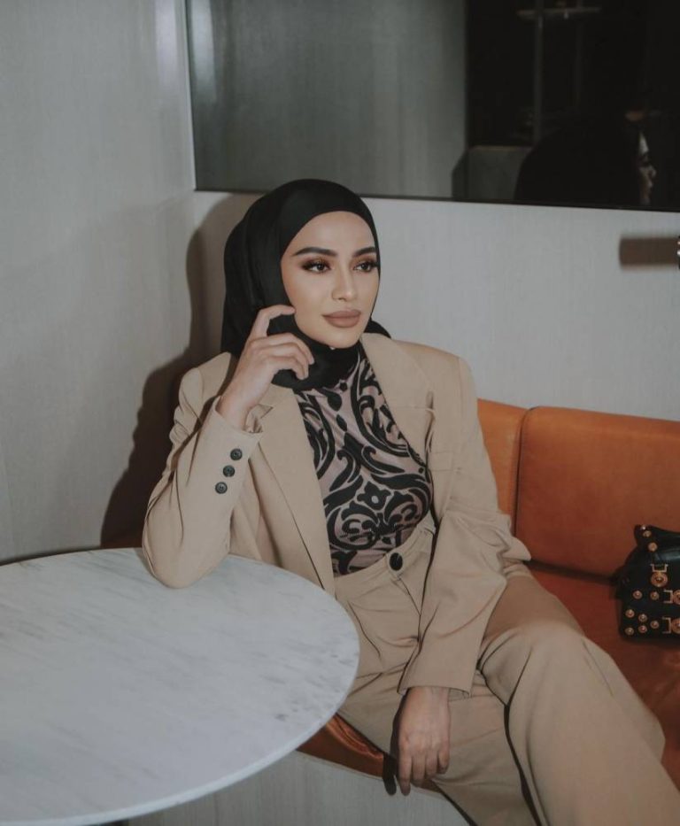 Meniti Usia 60, Susan Lankester Anak Seni Bukan Melayu Berjaya Tanah ...