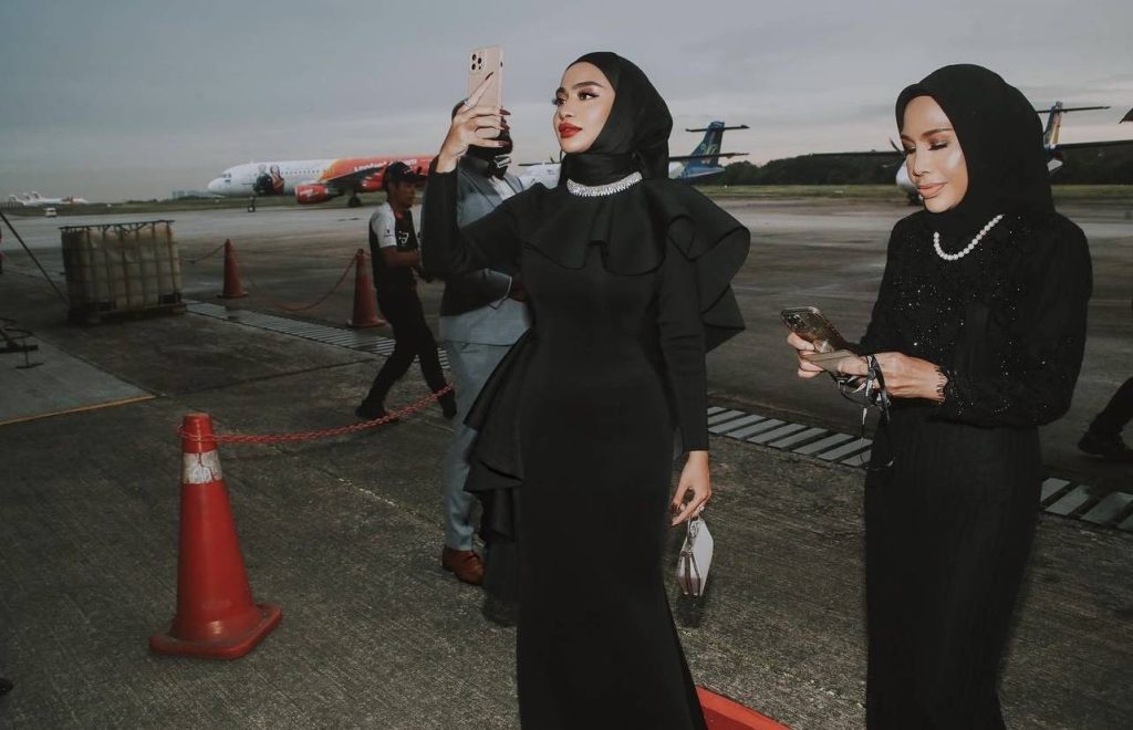 Meniti Usia 60, Susan Lankester Anak Seni Bukan Melayu Berjaya Tanah ...