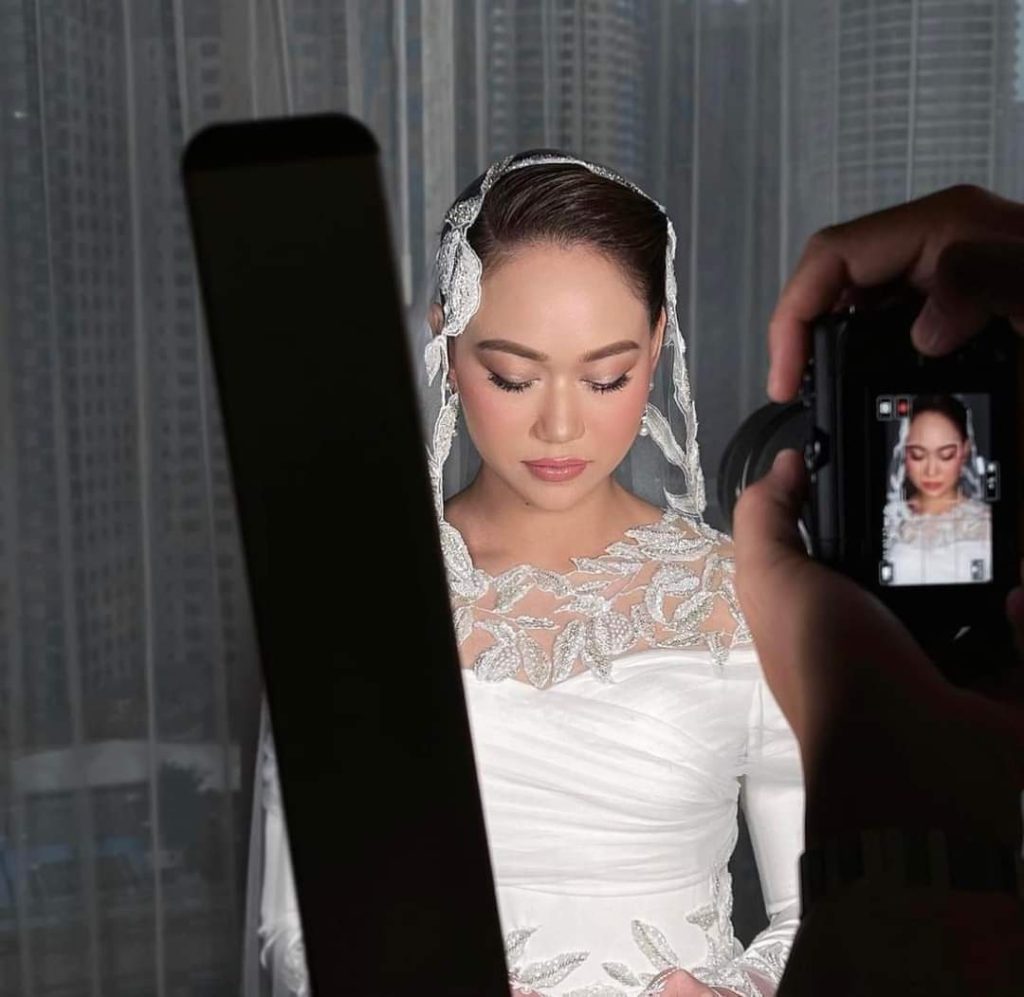 Pilih Tarikh 22.2.23, RAYSHA RIZROSE Kini Bergelar Isteri Pelumba Formula 2 Negara