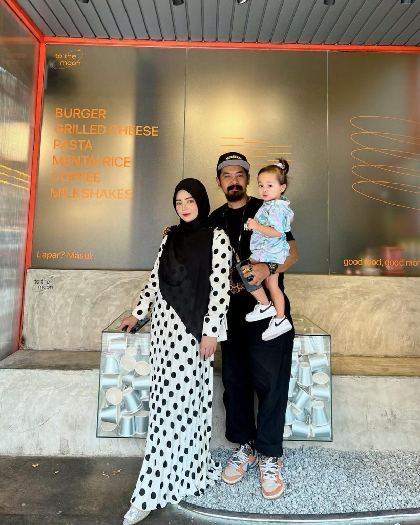 Stok Raya Penuh Sampai Siling Kedai, Wan Syuhada Sebak Terima ‘Demand ...